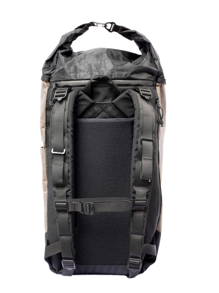 SLASH | Ultralight waterresistant backpack | Braasi Industry